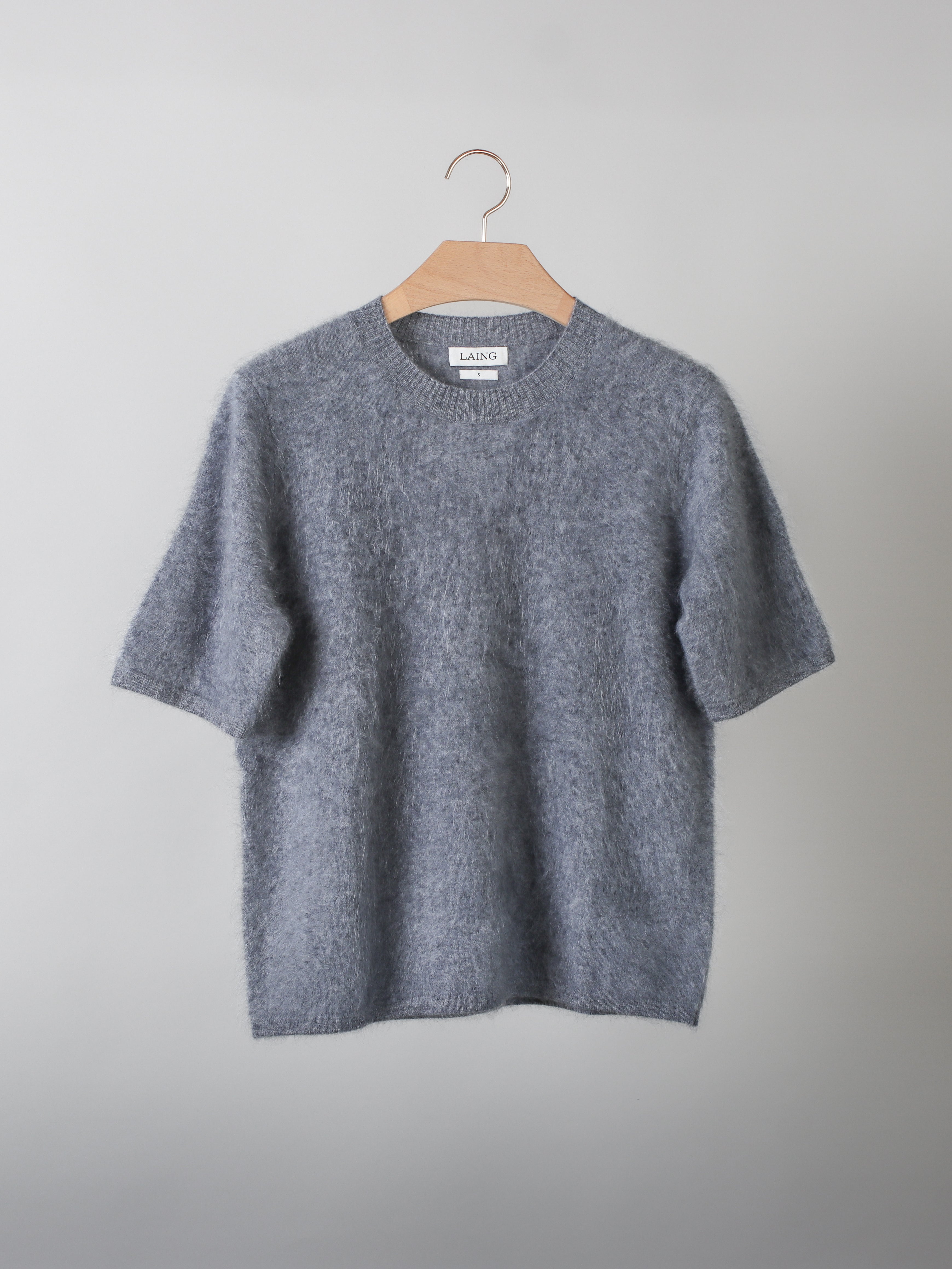 The Art of Brushed Cashmere: A New Texture in Timeless Luxury – Laing Home
